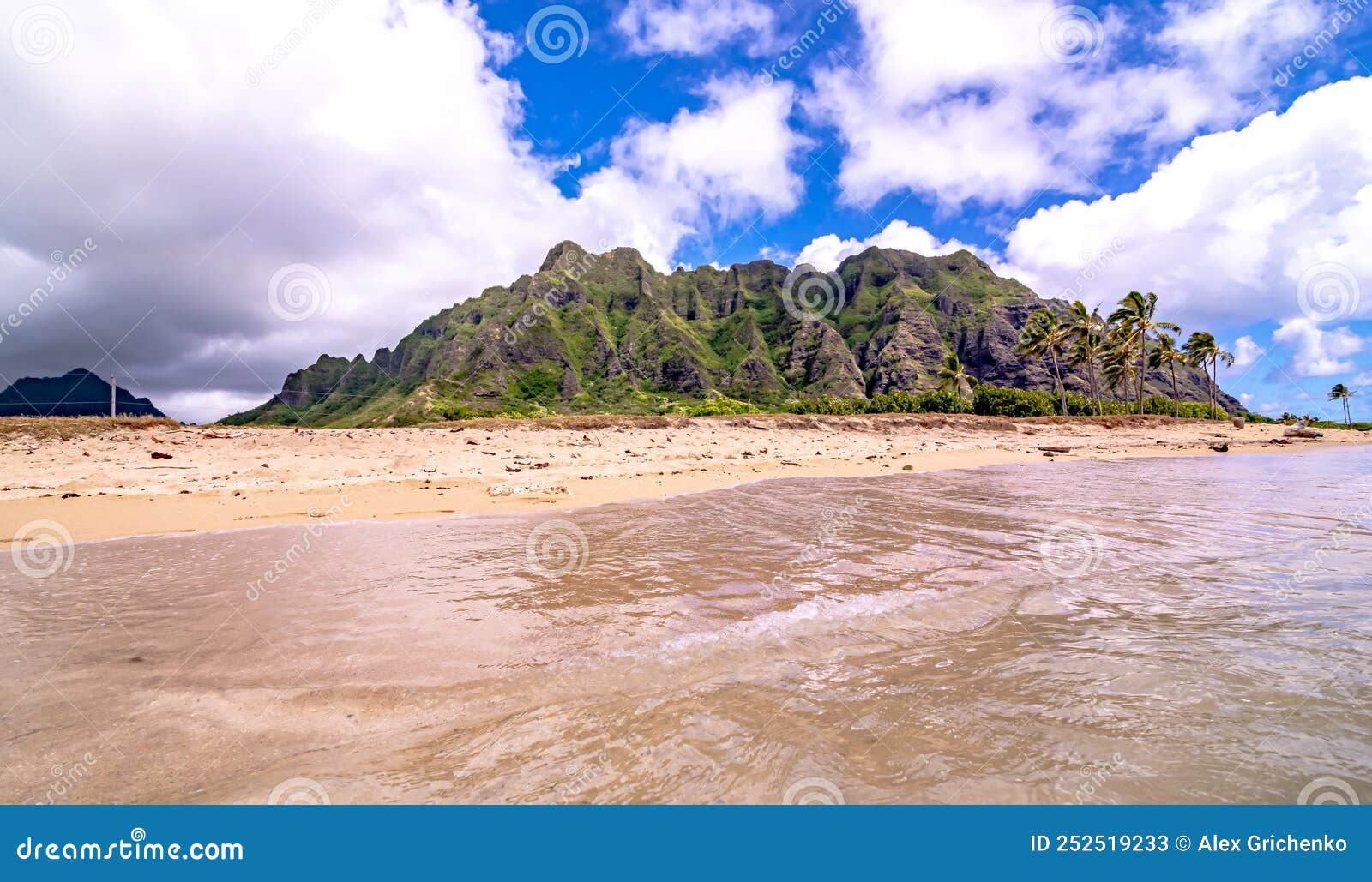 Kualoa Mountain Range Panoramic View, Famous Filming Location On Oahu ...