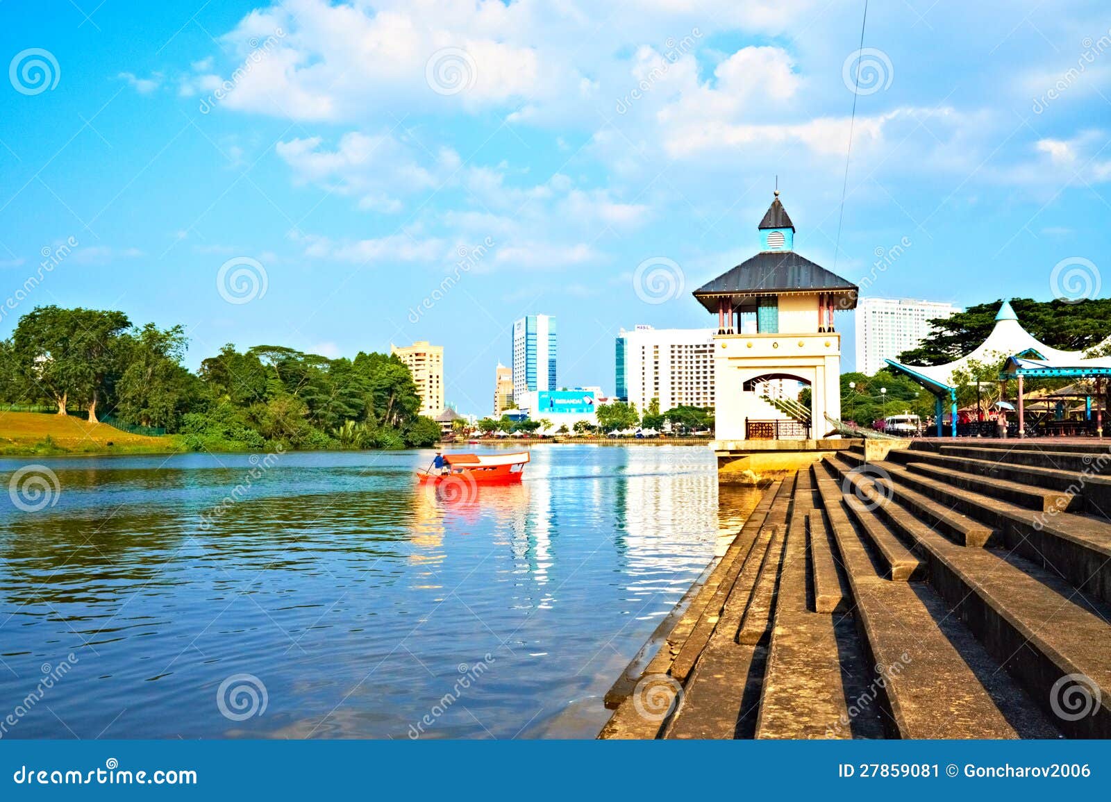 Kuching Waterfront, Borneo (Malaysia) Editorial Photo - Image of scene ...