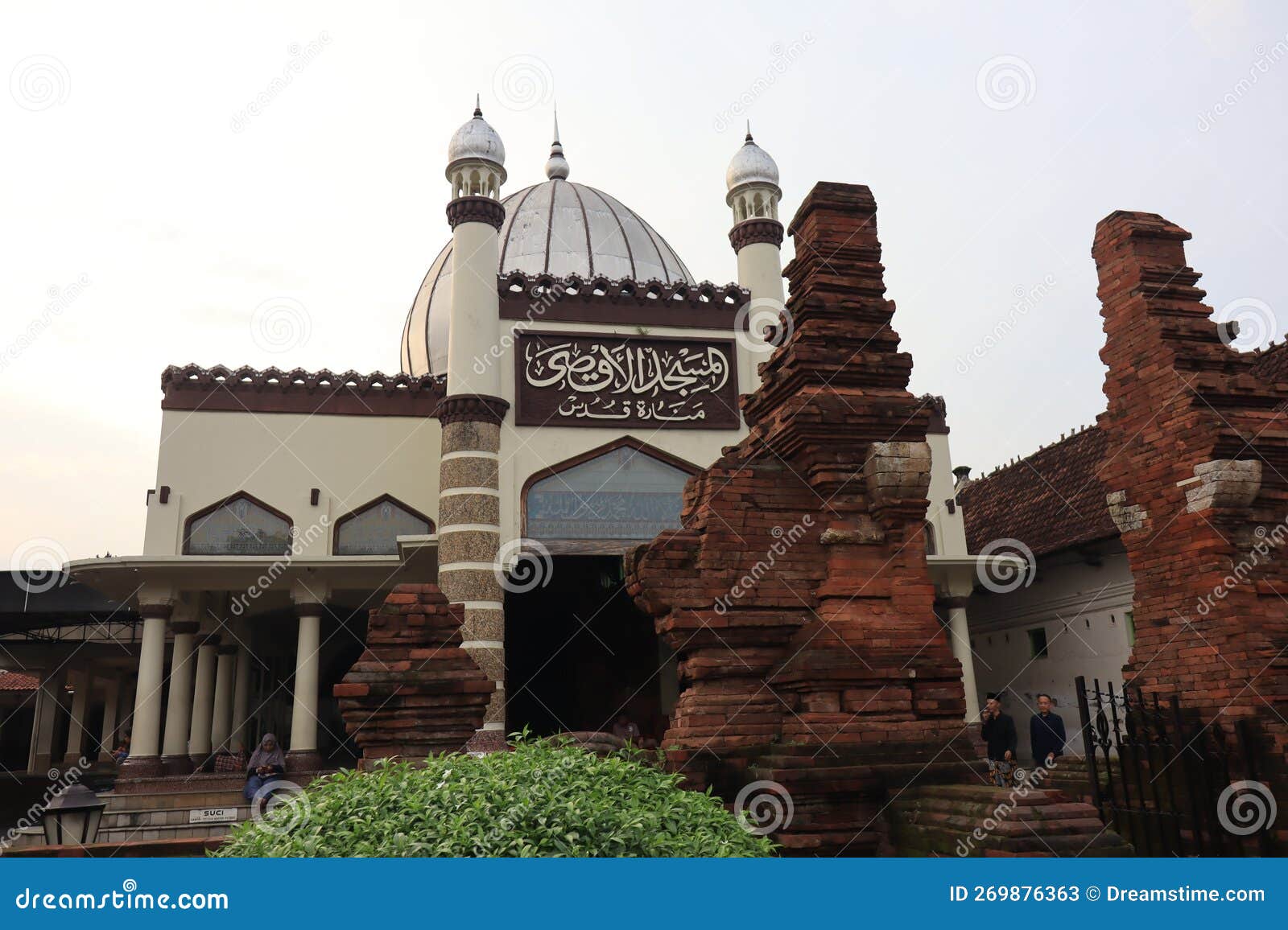 Kudus, December 2022. Photo Portrait Of The Kudus Tower Mosque ...