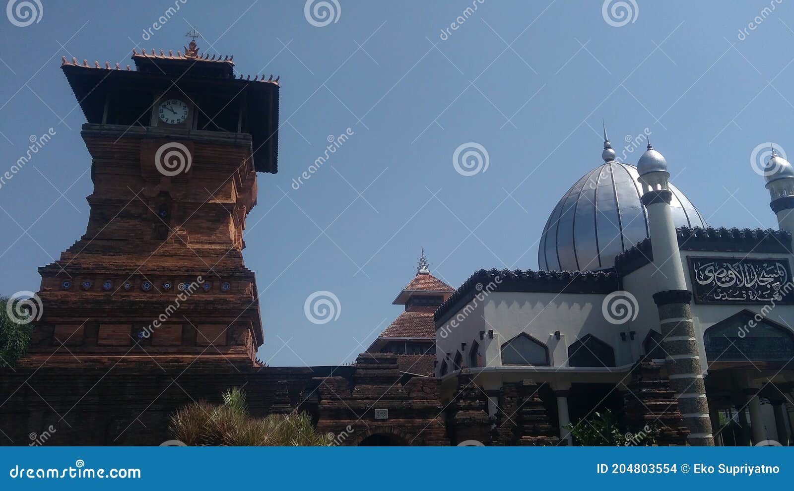 Kudus mosque editorial stock image. Image of shodiq - 204803554
