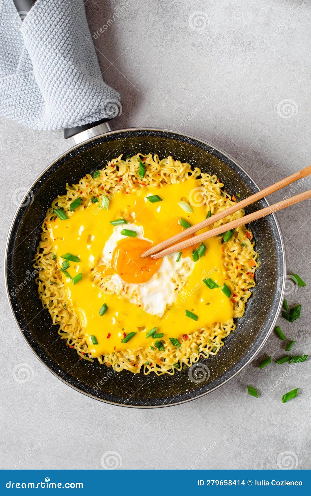 Kujirai Ramen Shin Ramyeon Or Ramyun With Egg Melted Cheese And