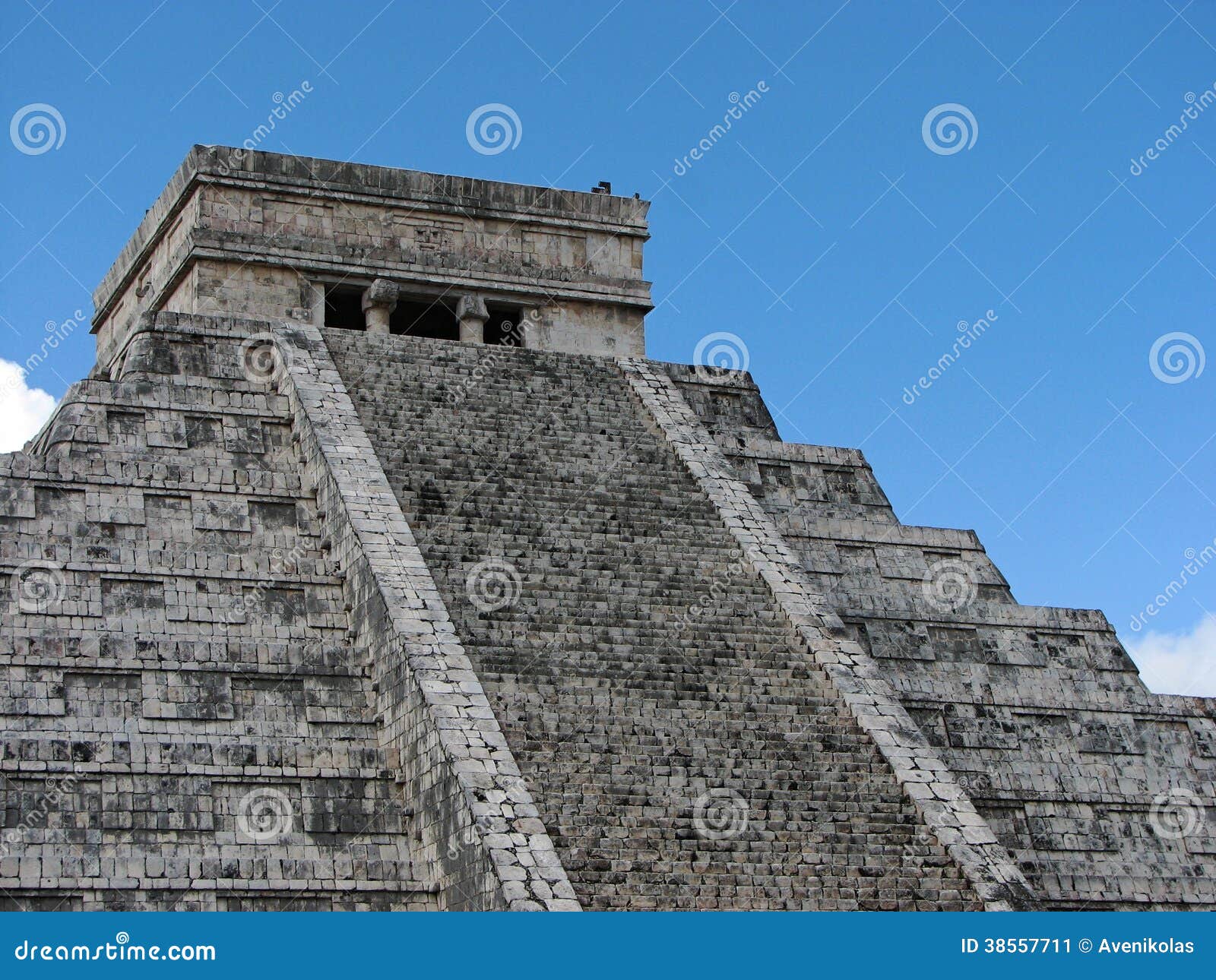 Kukulkan Pyramid Picture. Image: 38557711