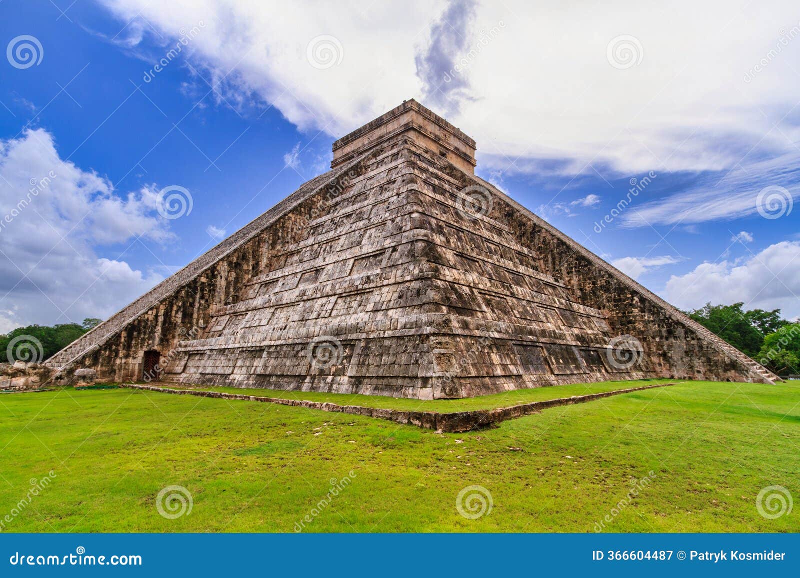Kukulkan Pyramid In Chichen Itza Site, Mexico Royalty-Free Stock Photo ...