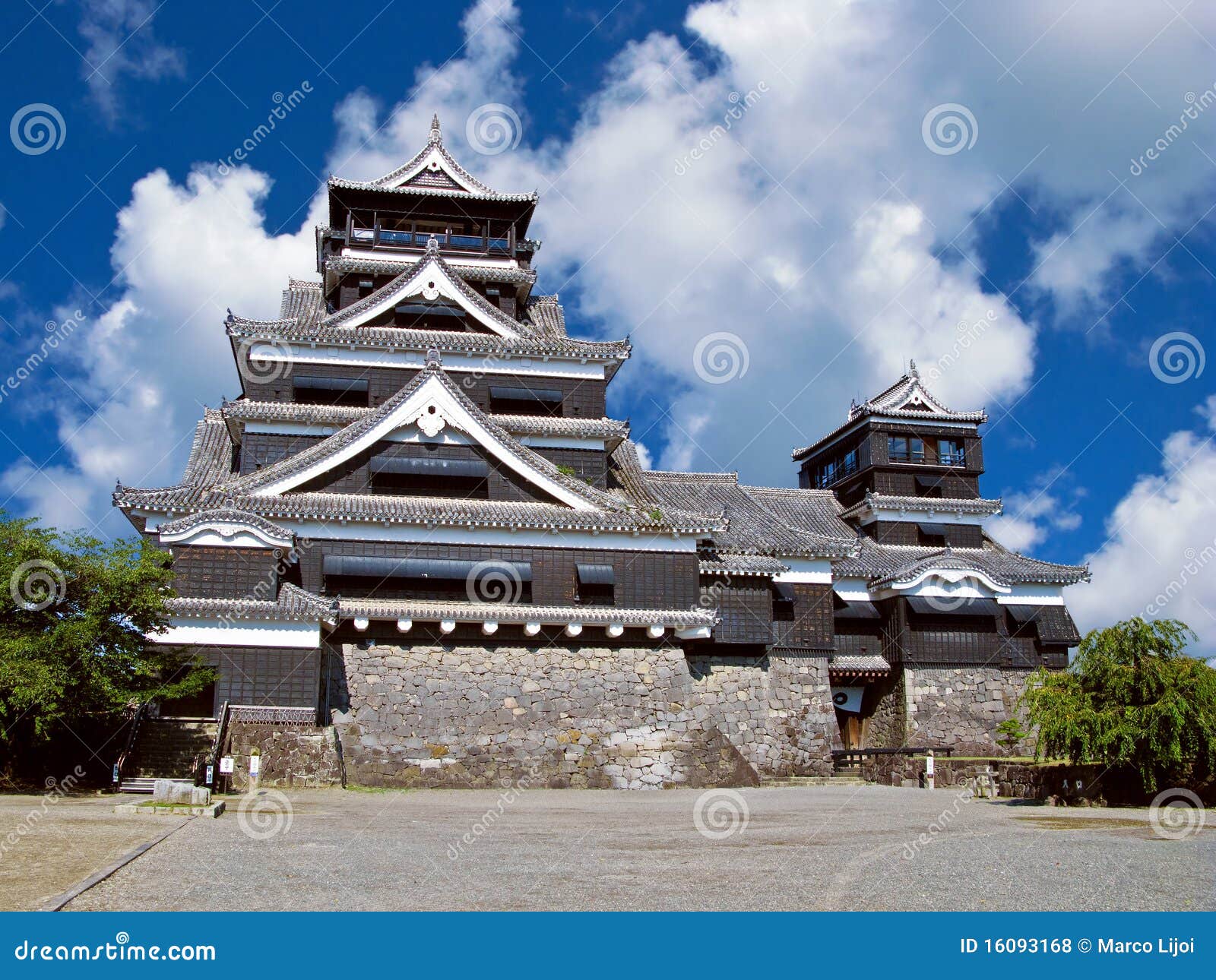 Kumamoto Castle in Japan stock photo. Image of city, nature - 16093168