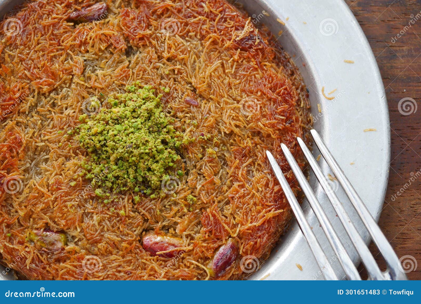 Kunefe. Traditional Turkish Cuisine Stock Image - Image of baked ...