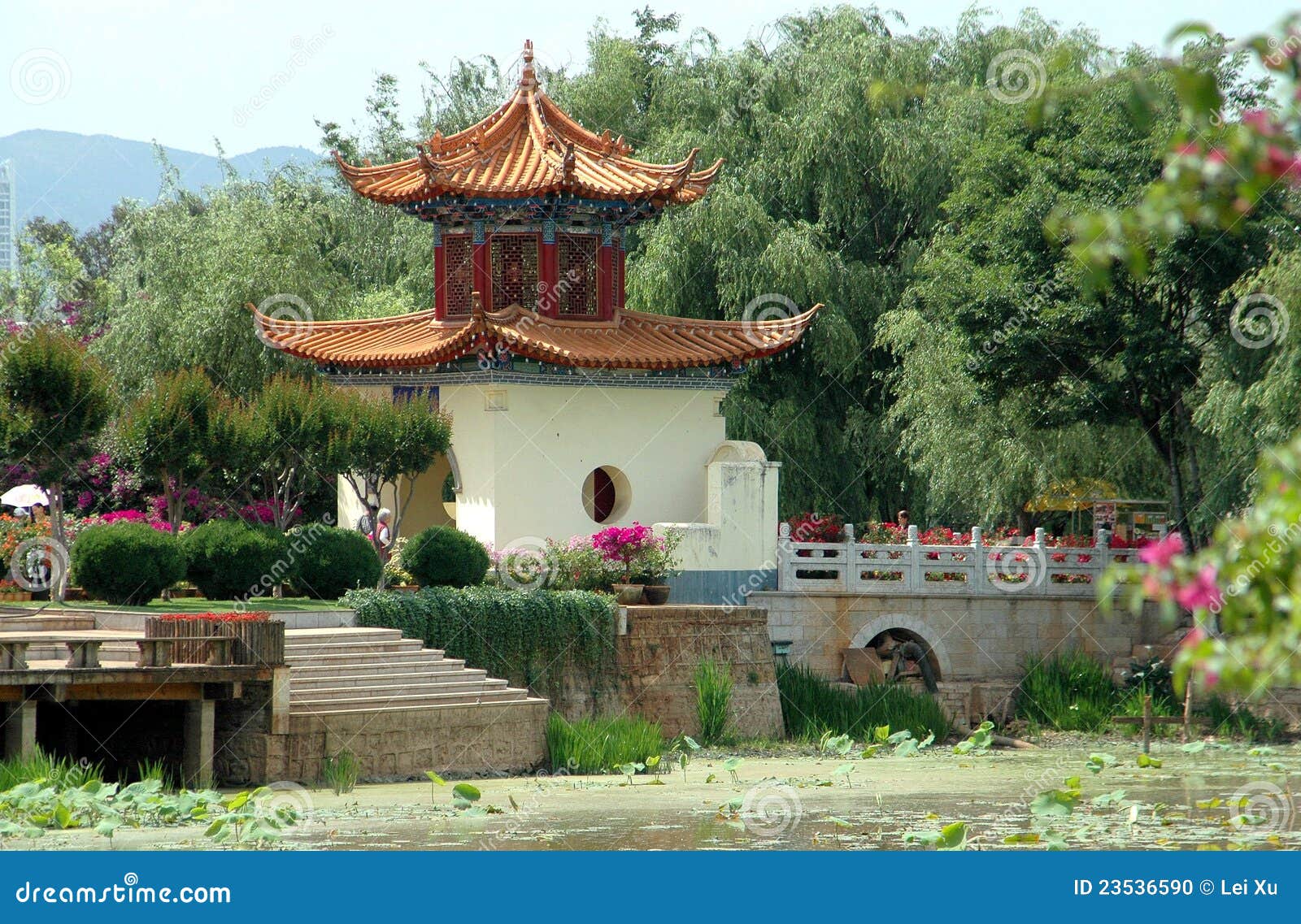 Kunming, China: Daguan Park Passing Gate Editorial Image - Image of ...