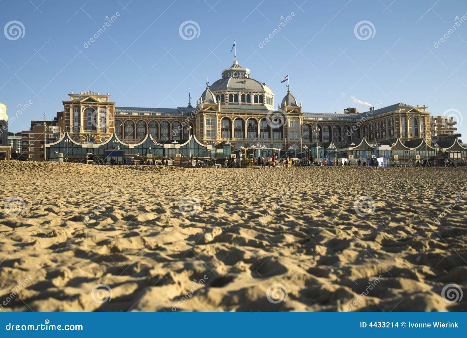 Kurhaus Scheveningen stock foto. Image of oceaan, strand - 4433214