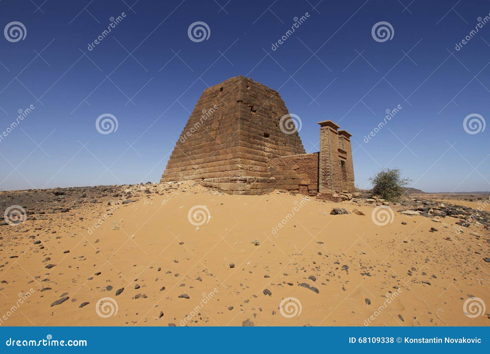 Kushite pyramid of Meroe stock photo. Image of unesco - 68109338