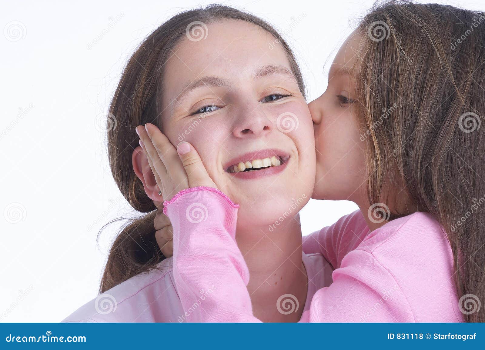 Kuss stockfoto. Bild von kuss, liebe, kohärenz, muttergesellschaft - 831118