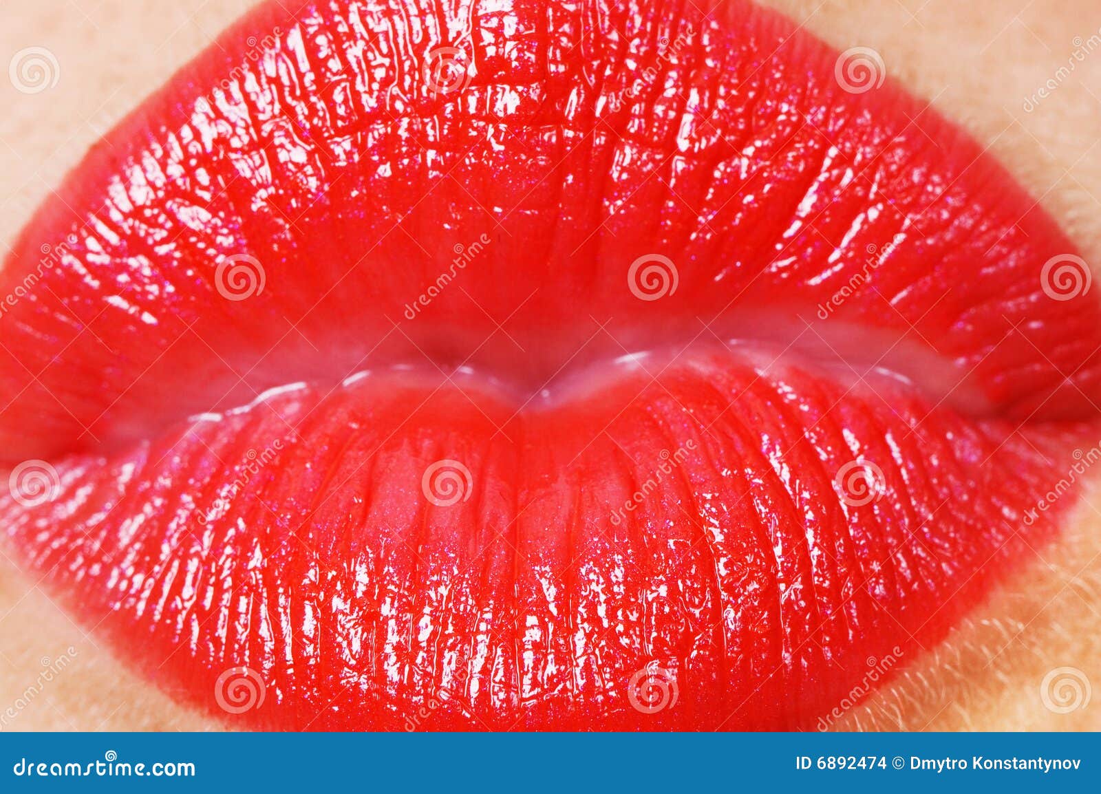 Kussende lippen stock foto. Image of helder, mooi, polijst - 6892474