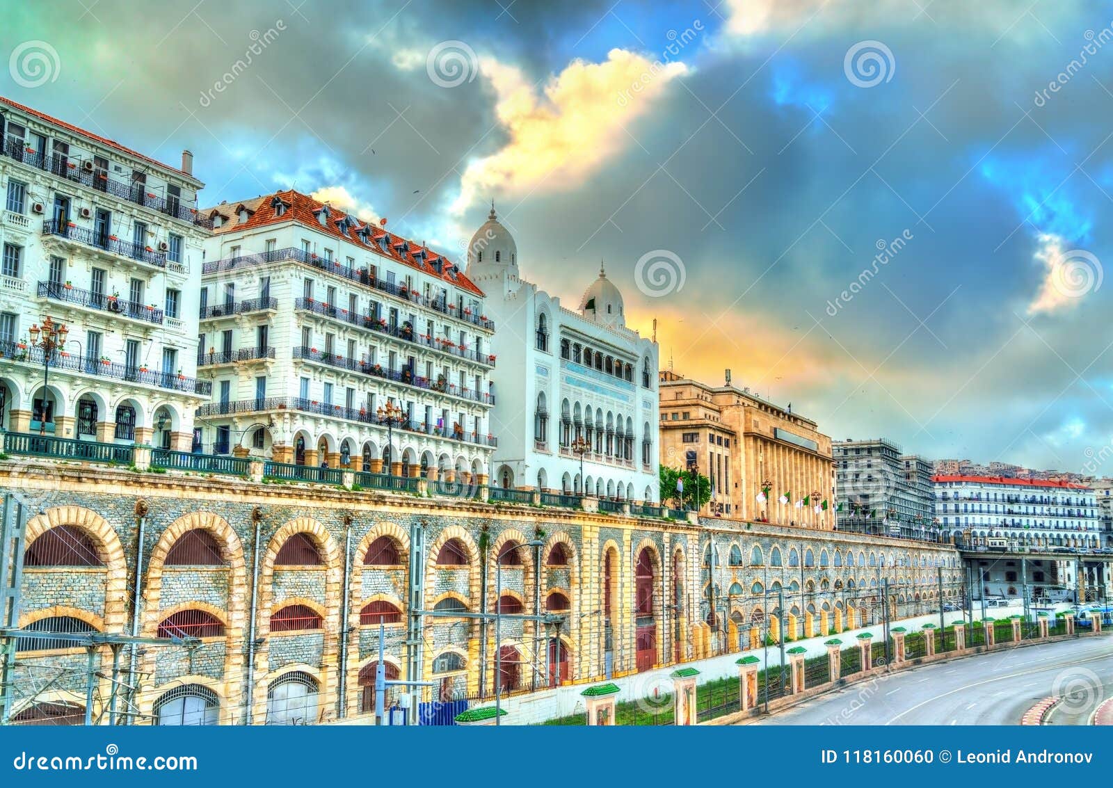Kustboulevard in Algiers, De Hoofdstad Van Algerije Stock Foto - Image ...