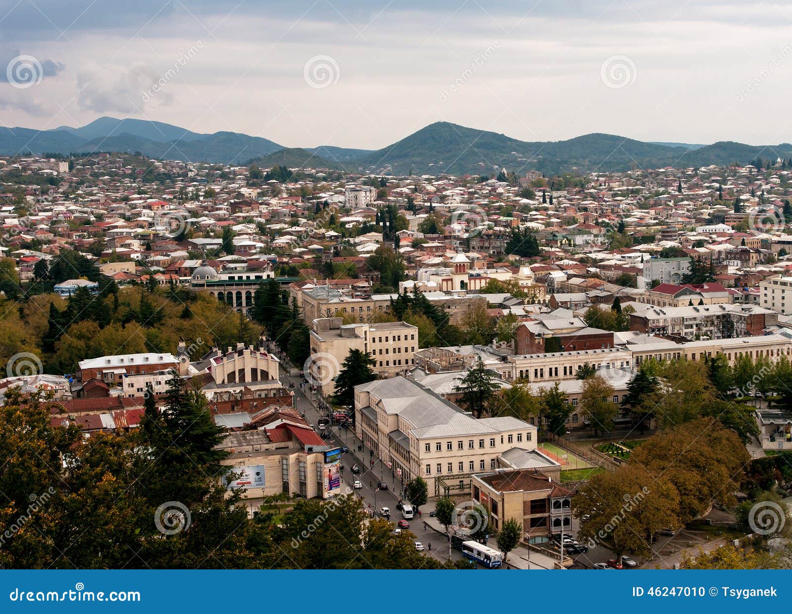 Kutaisi, paese di Georgia fotografia stock. Immagine di costruzioni ...