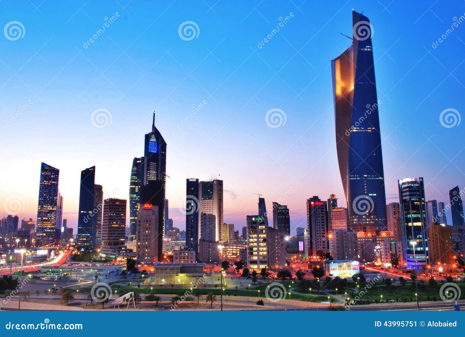 Kuwait editorial photo. Image of street, kuwait, city - 43995751