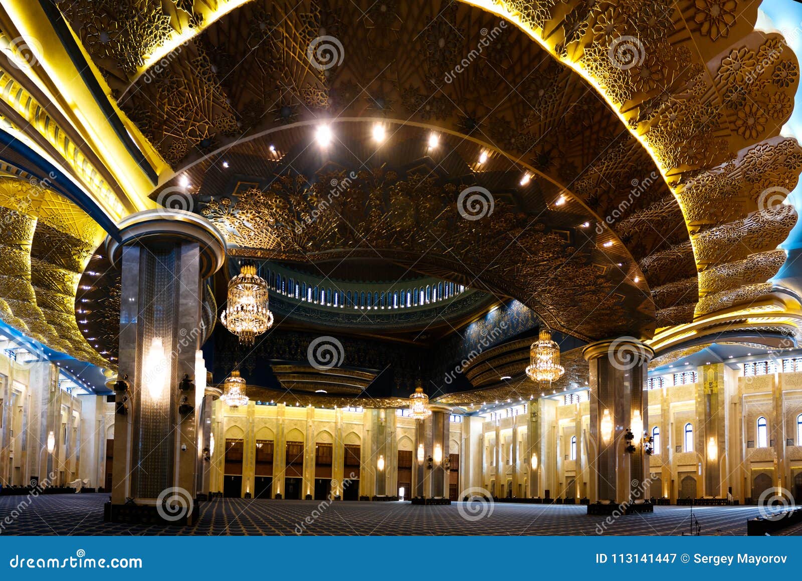 Kuwait Grand Mosque Interior, Kuwait-city, Kuwait Editorial Photography ...