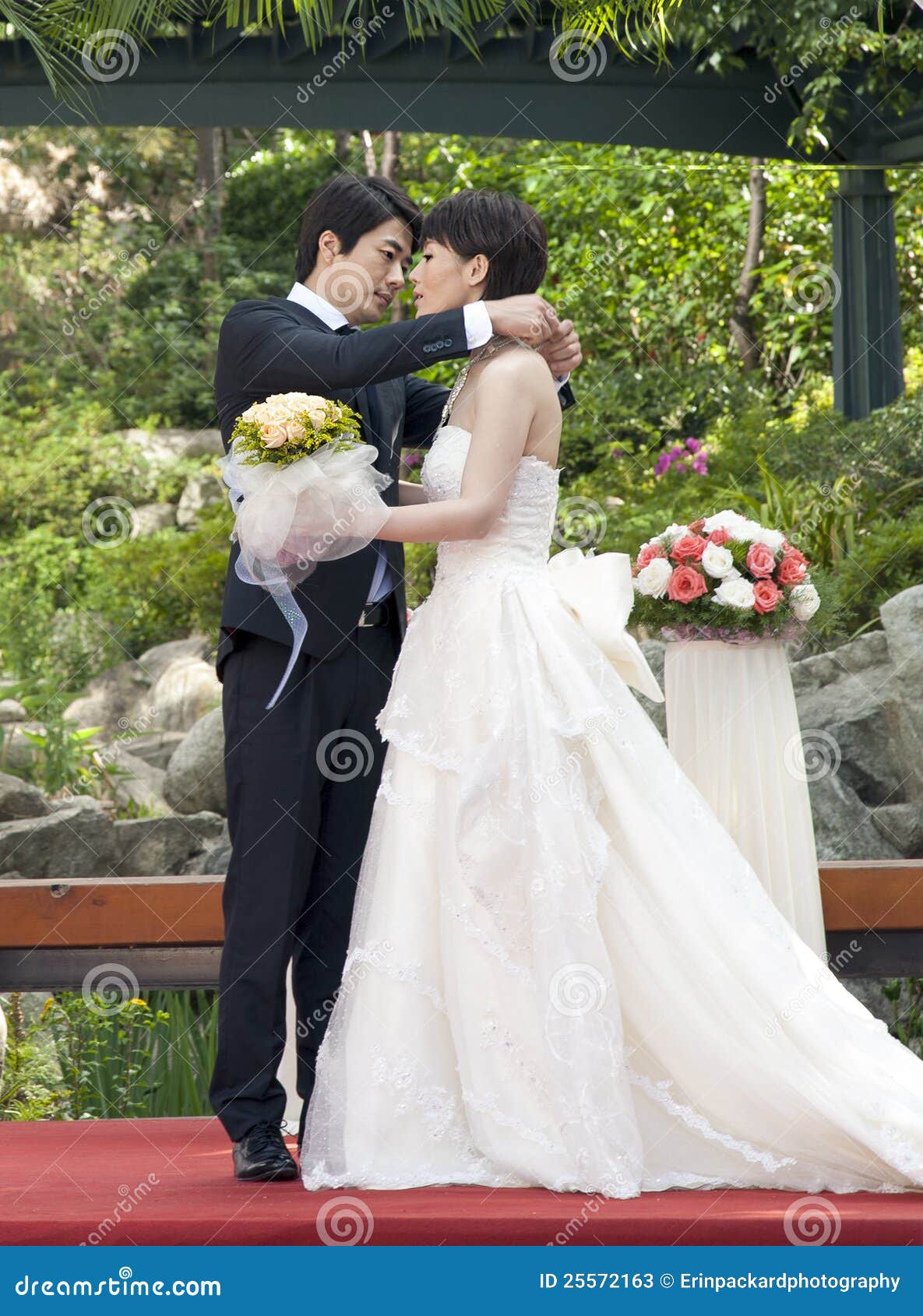 Kwon Sang Anflehen Und Che Yong Li Redaktionelles Stockfoto - Bild von ...