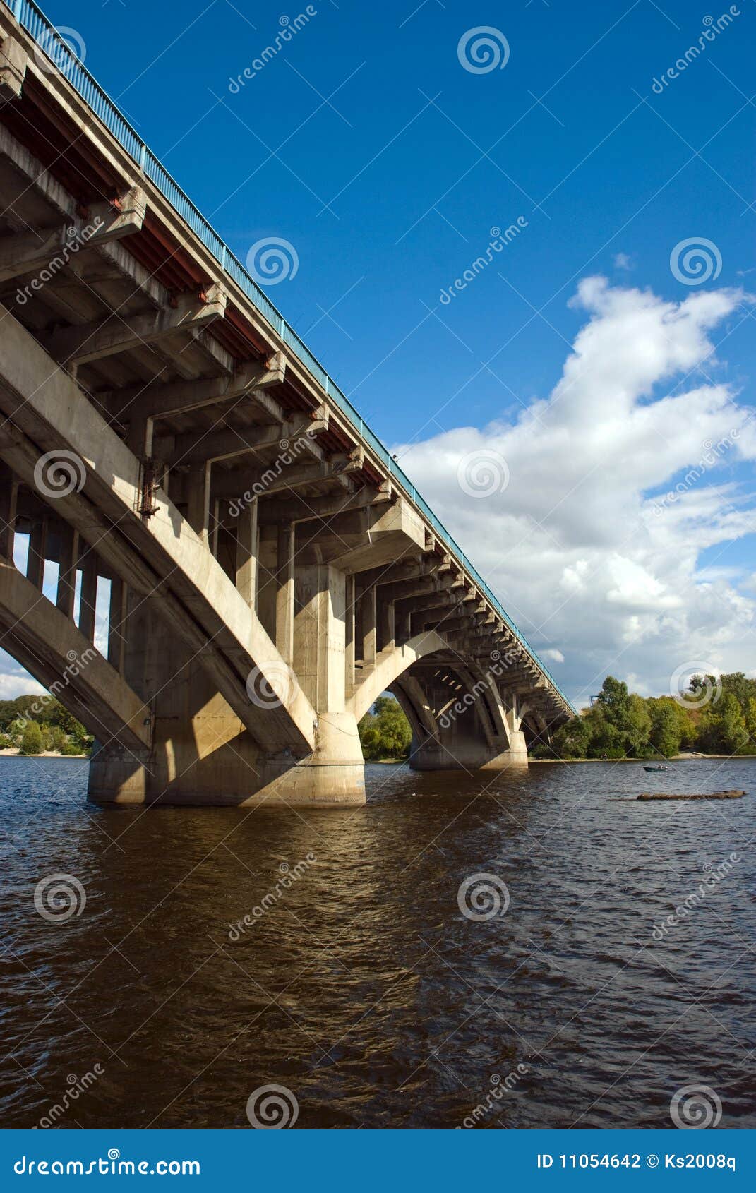 Kyiv. Bridge Via Dnipro River Stock Photo - Image of cloud, wave: 11054642