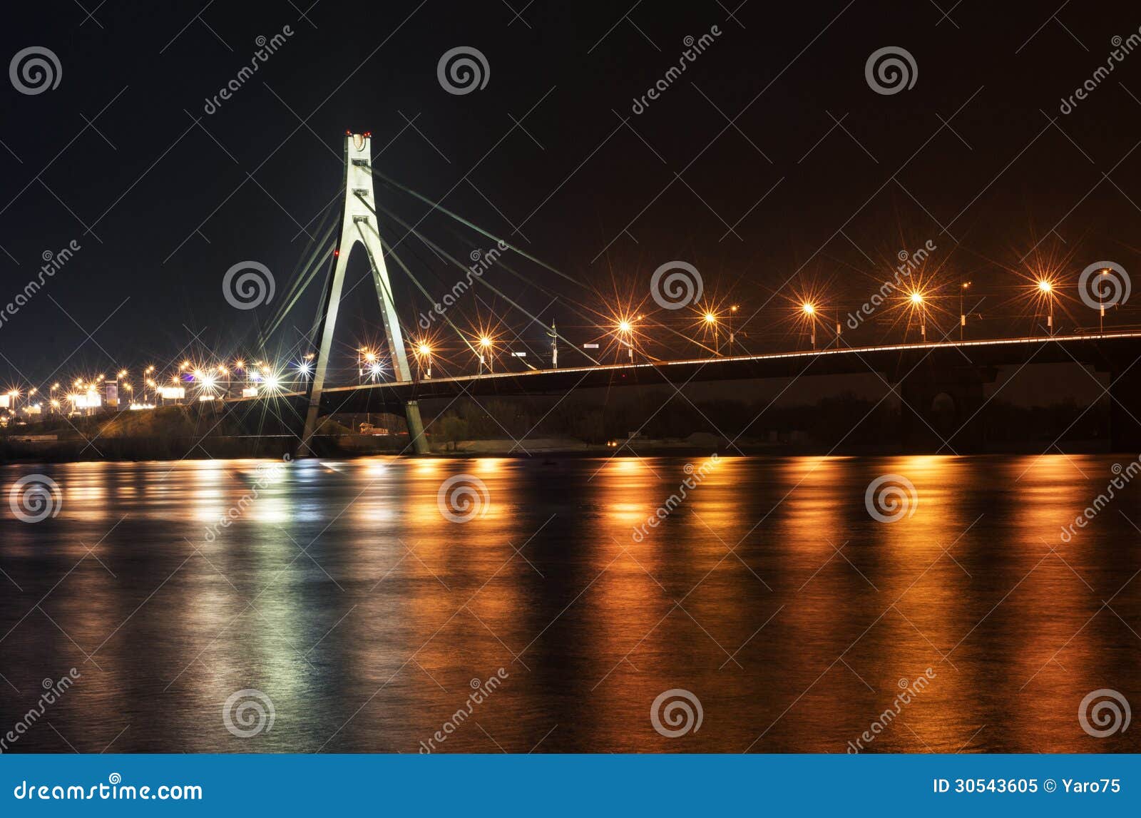 Kyiv, Moscow Bridge at Night Stock Image - Image of reflection, flicker ...
