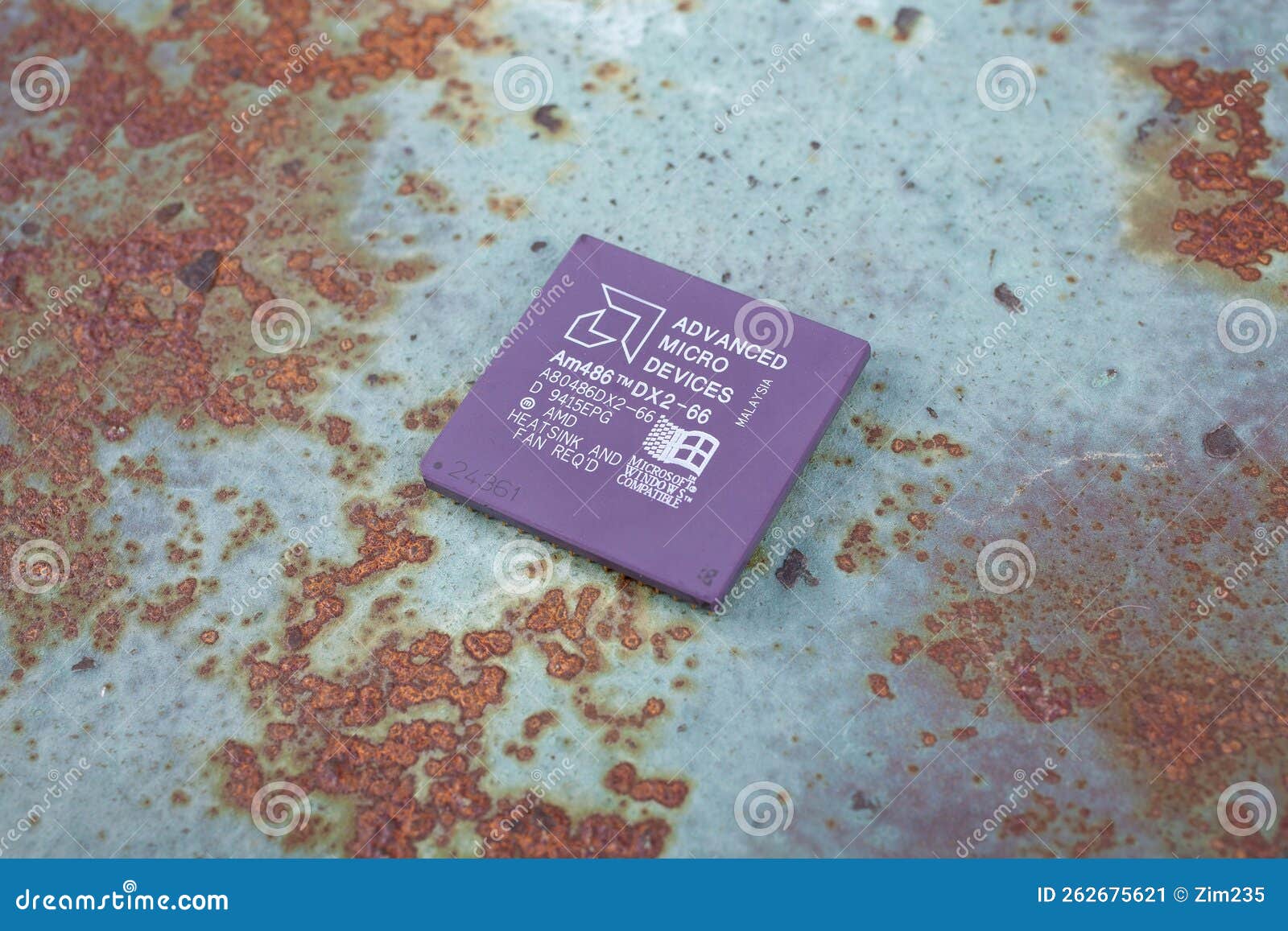 KYIV, UKRAINE - April 22, 2020. AMD 486DX2-66 Processor Editorial Photo ...