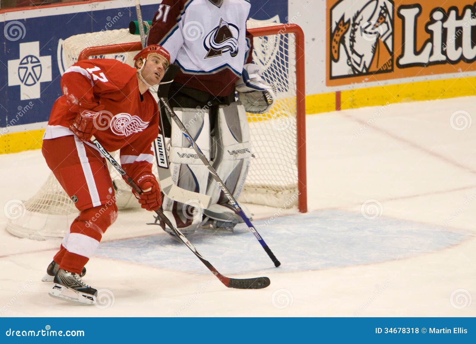 Kyle Calder Has Un Bâton Dans Son Oreille Photo stock éditorial - Image ...