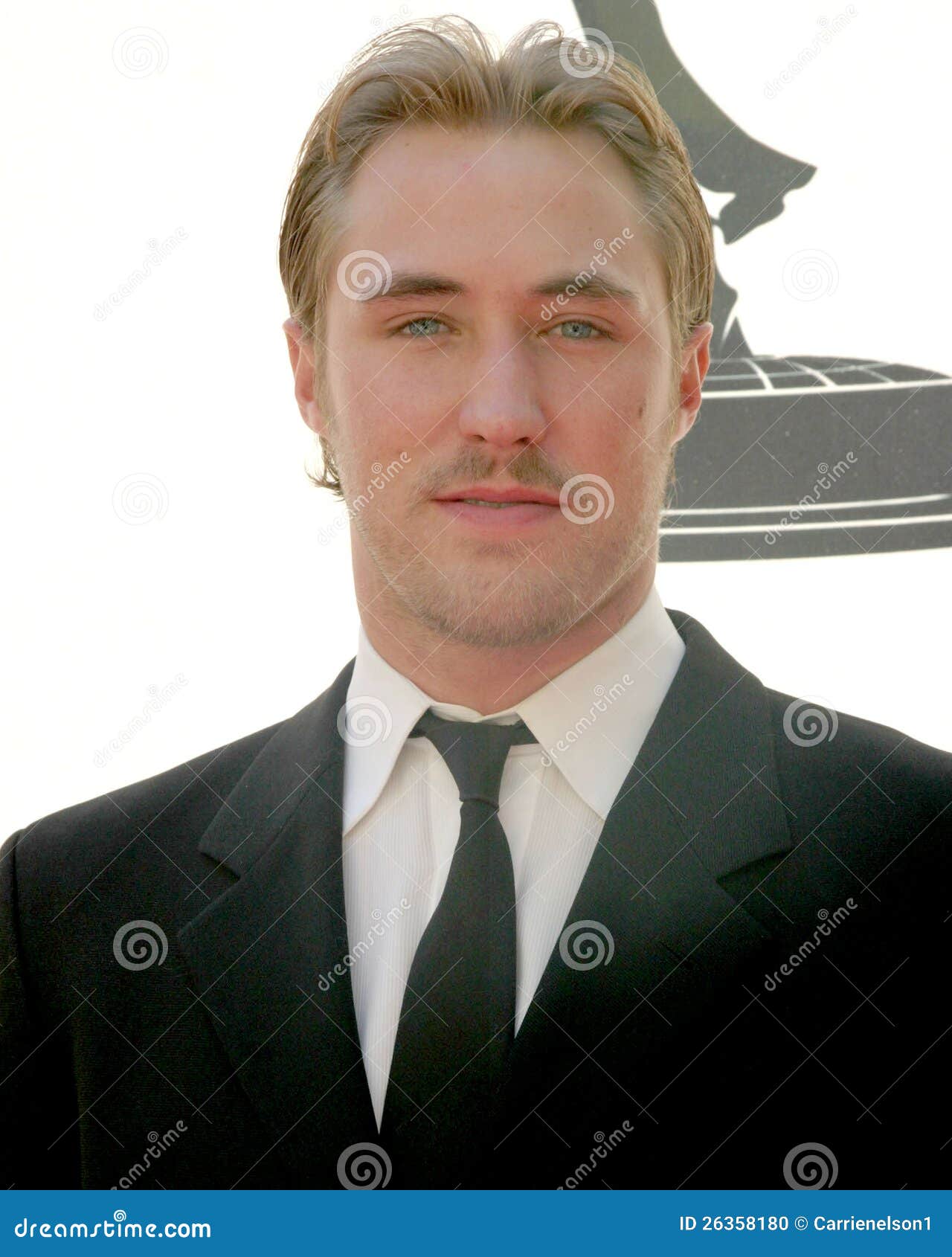 Kyle Lowder editorial image. Image of kyle, arts, creative - 26358180