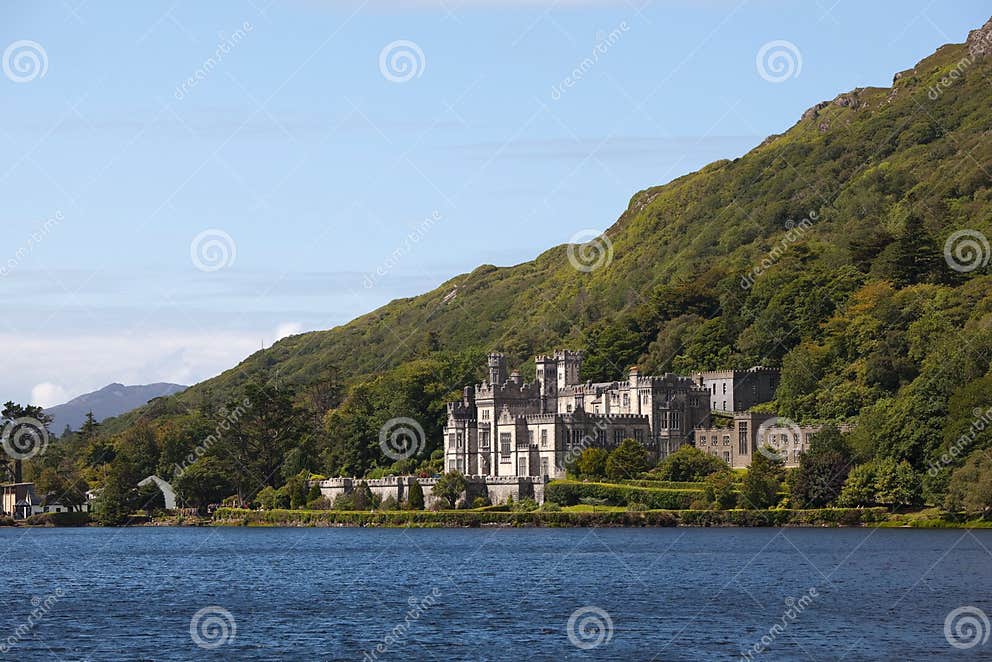 Kylemore Abbey editorial photography. Image of magic - 15502707