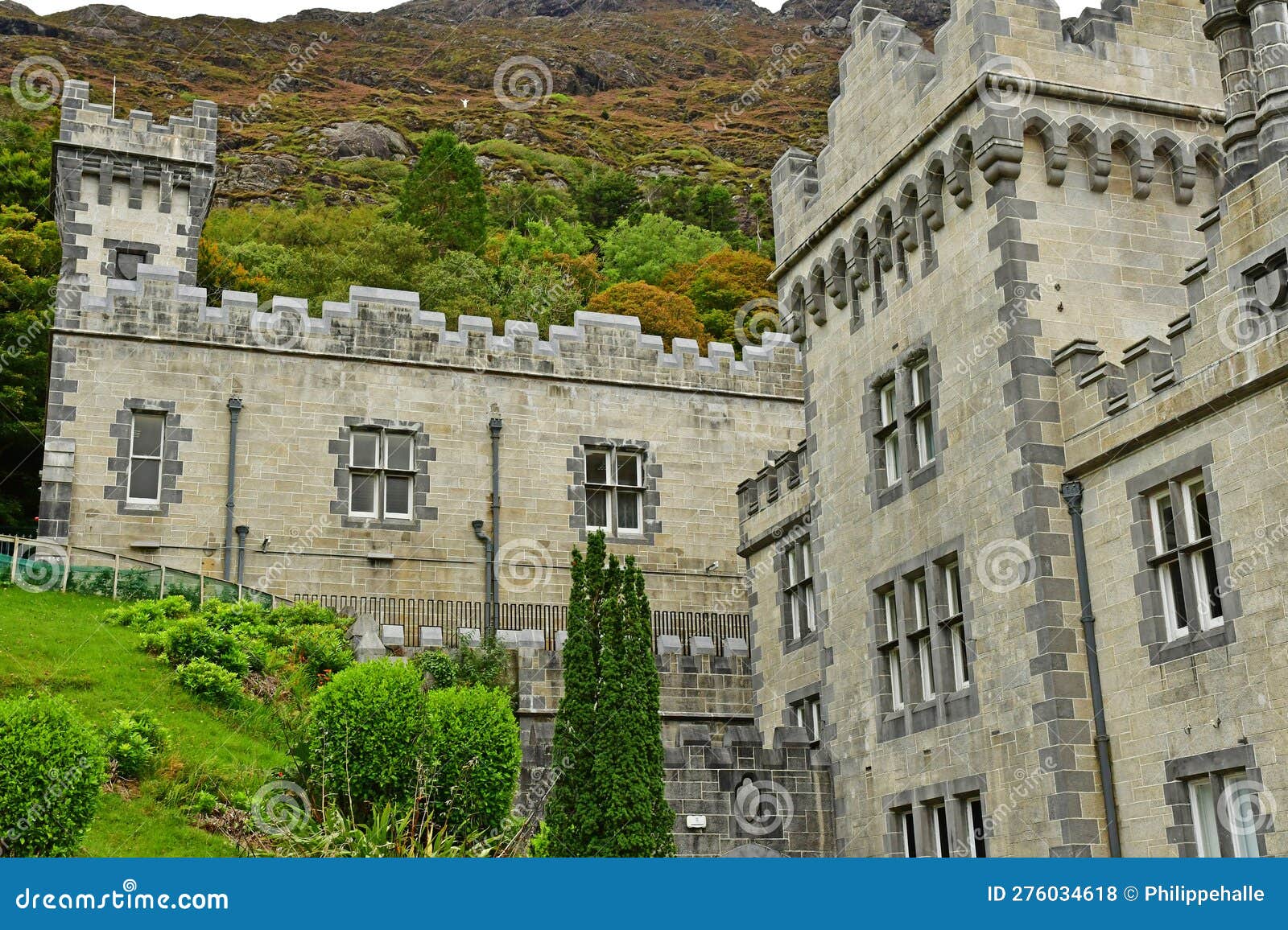 Kylemore, Ireland - September 15 2022 : Kylemore Abbey Editorial Stock ...