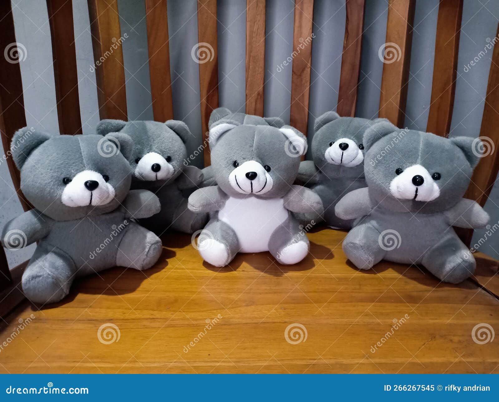 Kylla Collection & X28; Dool & Perfume & X29; Stock Image - Image of ...