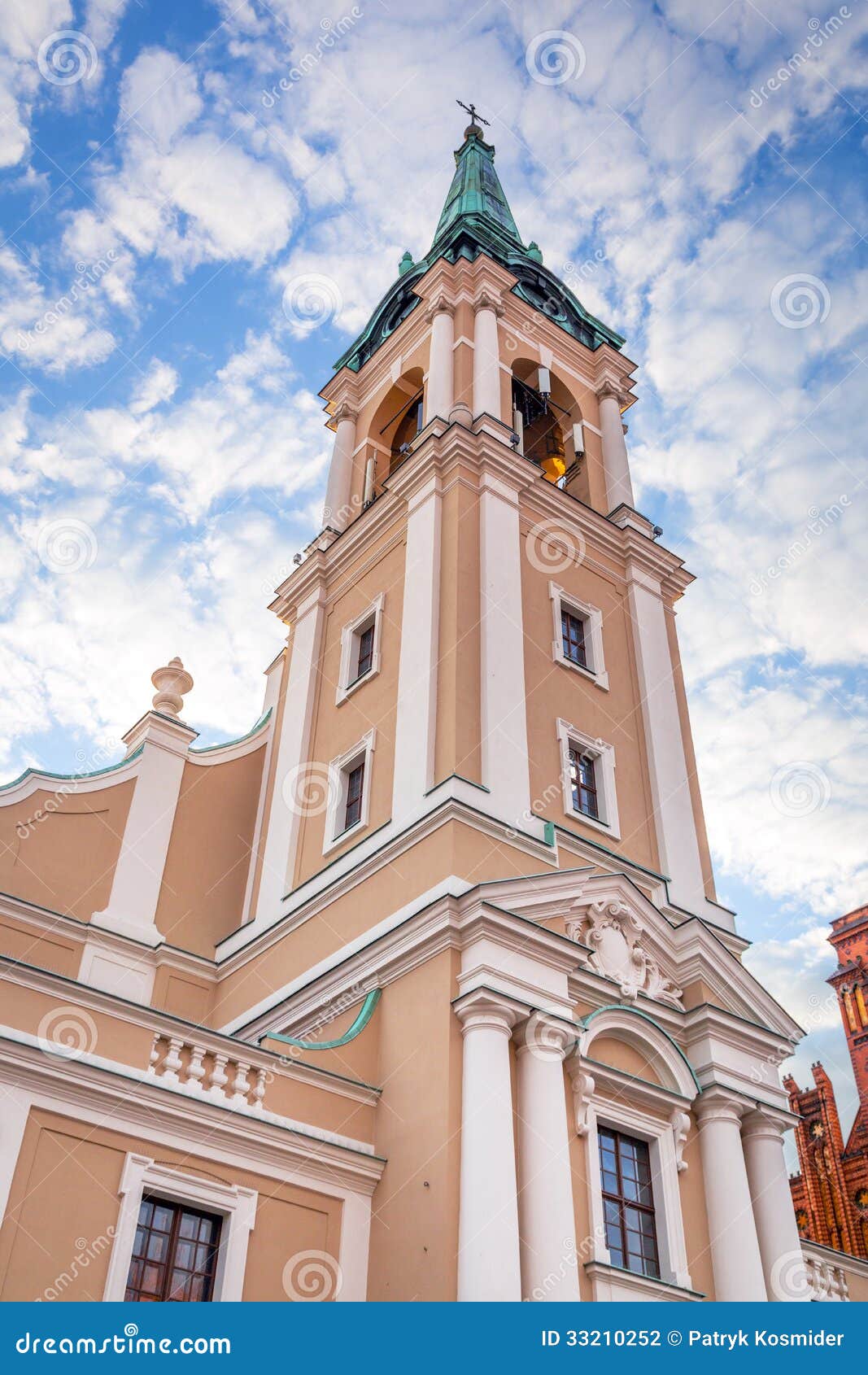 Kyrka Av Den Heliga Anden I Torun Arkivfoto - Bild av astronomi, bygger ...