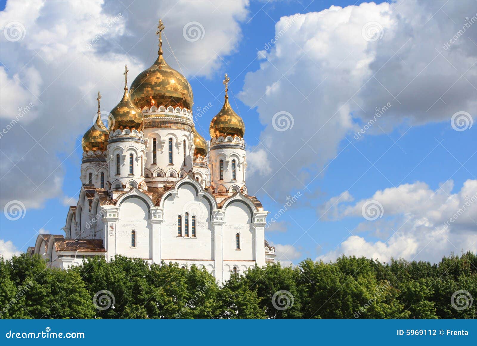 Kyrklig ortodox ryss arkivfoto. Bild av bygganden, guld - 5969112