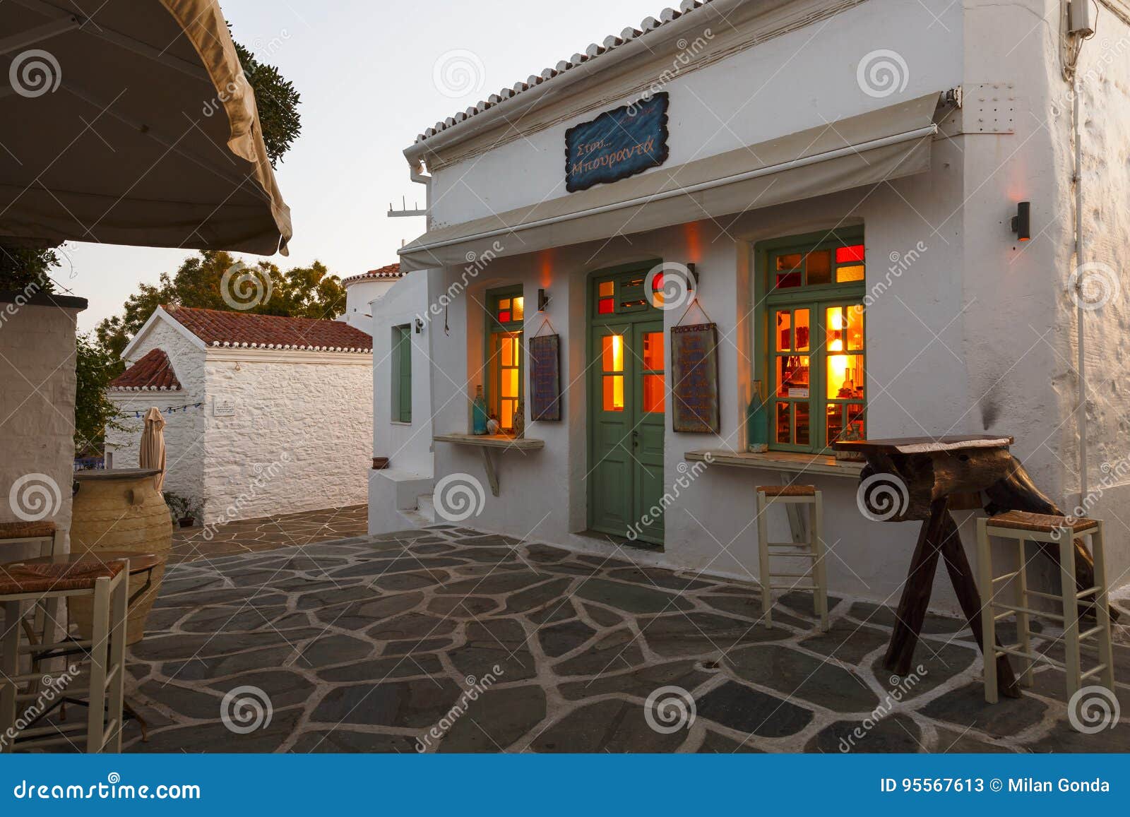 Kythnos. editorial stock photo. Image of chora, shop - 95567613