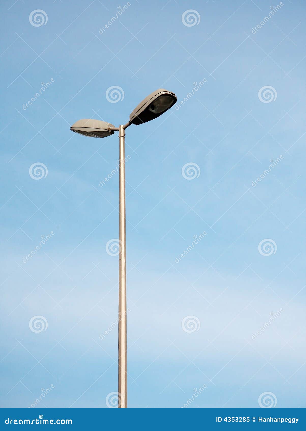 Lámpara de calle imagen de archivo. Imagen de potencia - 4353285