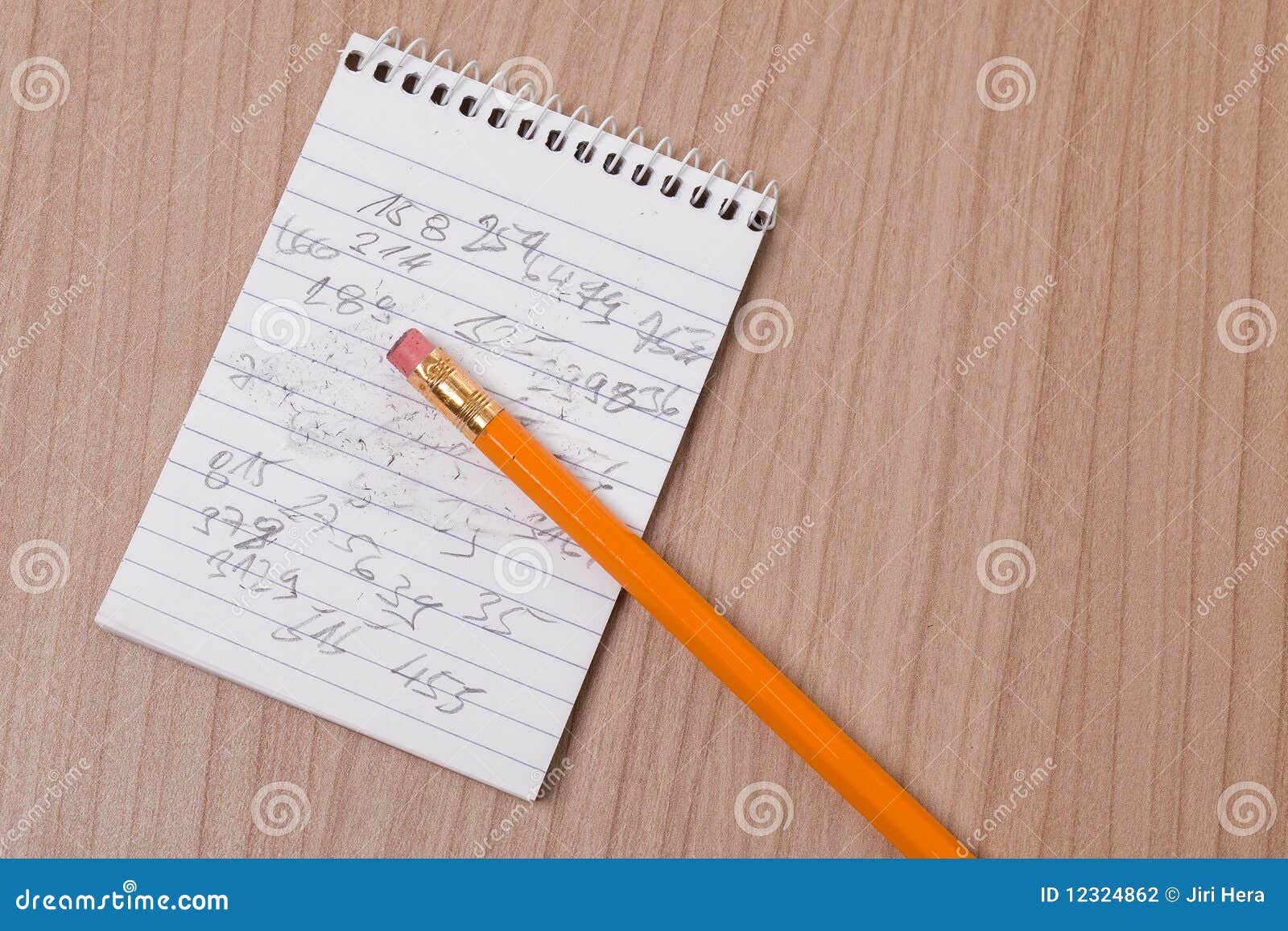 Lápiz y libreta foto de archivo. Imagen de carta, instrumento - 12324862
