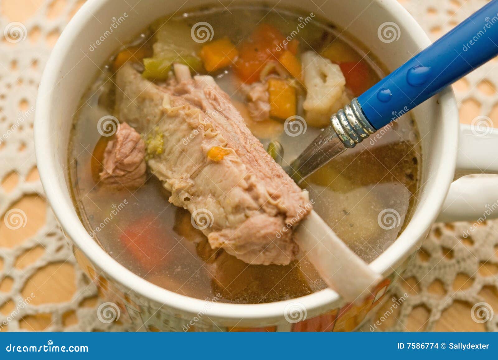 Légume De Potage De Jambe D'agneau Photo stock - Image du orange ...