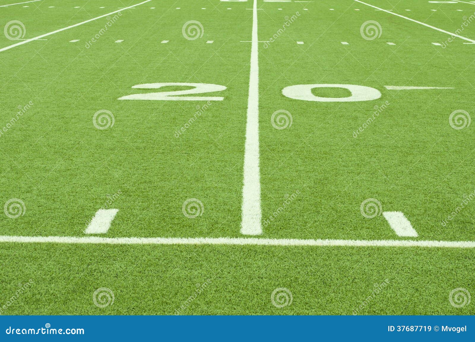 Línea De Yardas Artificial Del Césped 20 Imagen de archivo - Imagen de ...