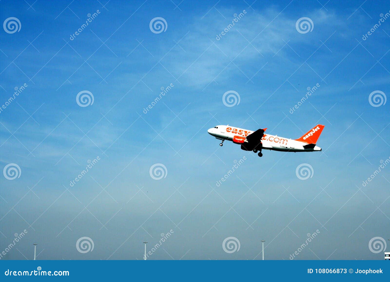 L'aereo Decolla Alla Pista Di Schiphol Fotografia Stock Editoriale ...