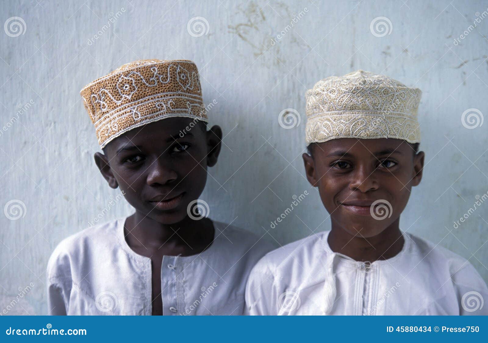 L'AFRIQUE COMORES ANJOUAN image stock éditorial. Image du islam - 45880434