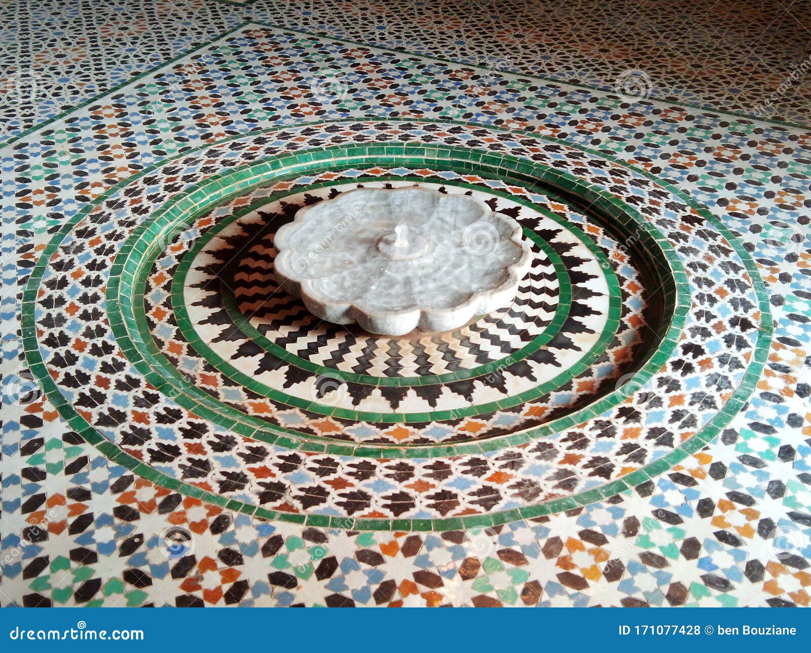 L'ancien Palais Maure Arabe En Algérie Tlemcen Photo stock - Image of palais, algérie: 171077428