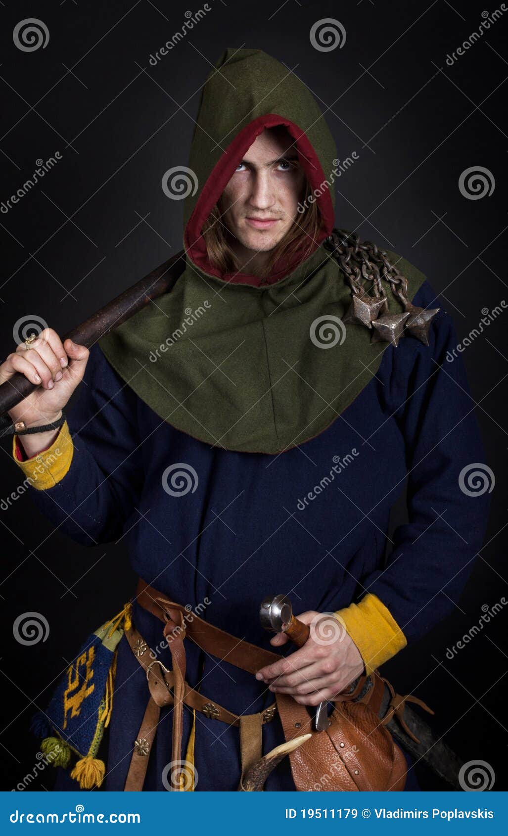L'assassin pose image stock. Image du club, combat, trame - 19511179