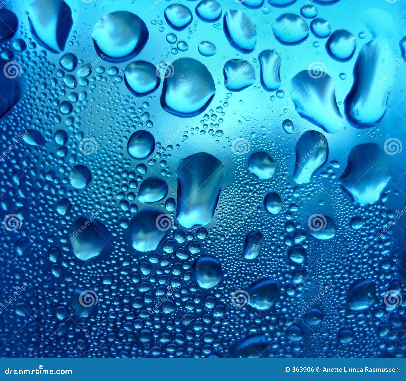 L'eau Bleue Avec Des Bulles Photo stock - Image du abstrait, bulles: 363906