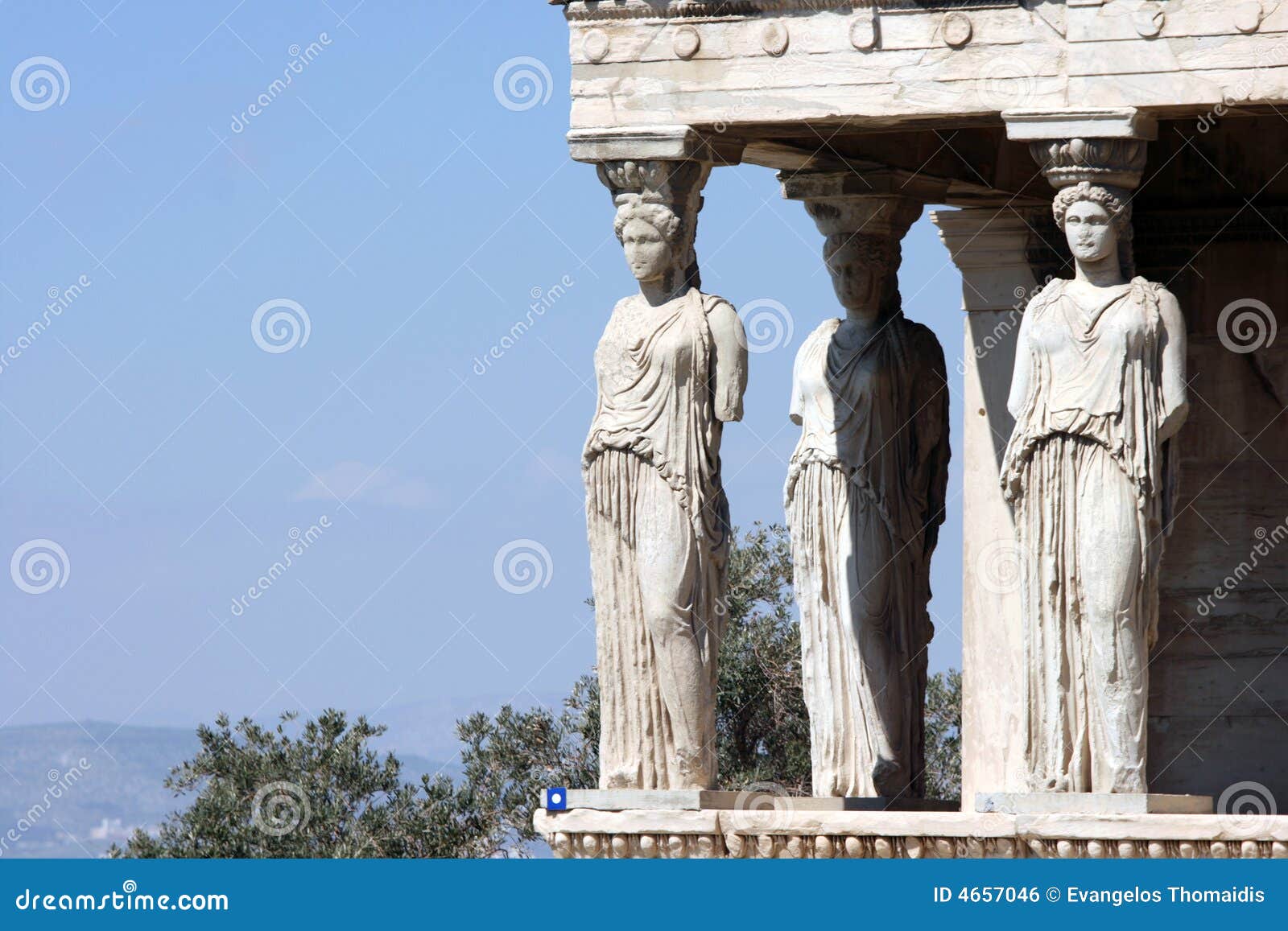 L'espace De Copie De Cariatides Photo stock - Image du vert, antique ...
