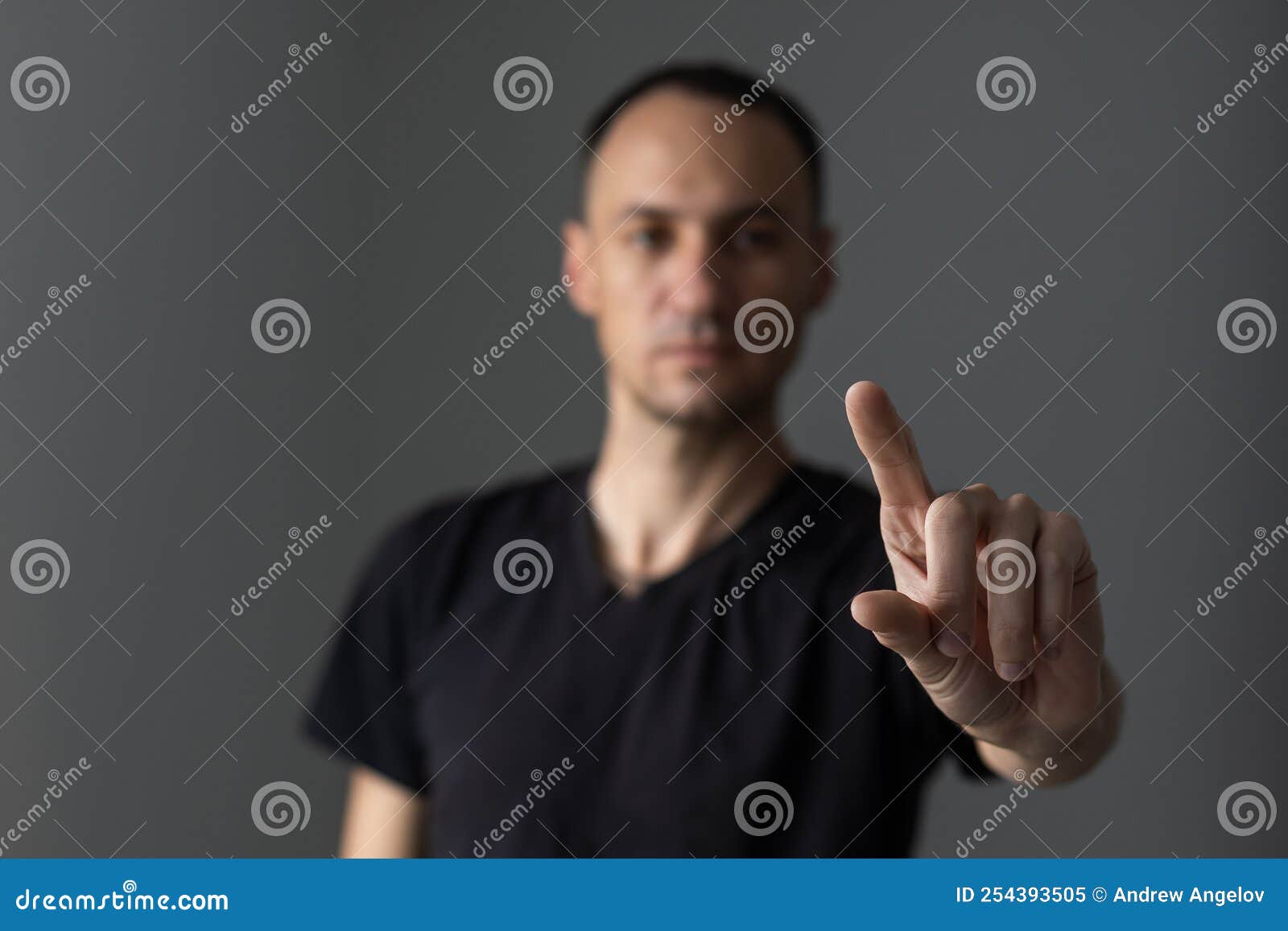 L'homme Vous Pointe Du Doigt. Image stock - Image du allumé, affaires ...