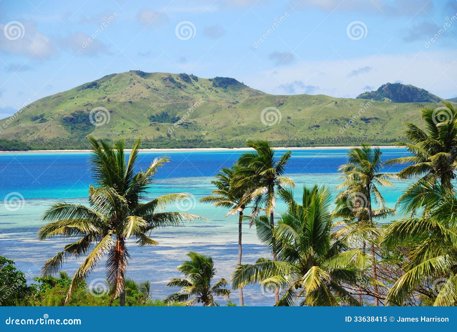 L'isola Figi Stupefacente E Chiaro Mare Immagine Stock - Immagine di ...