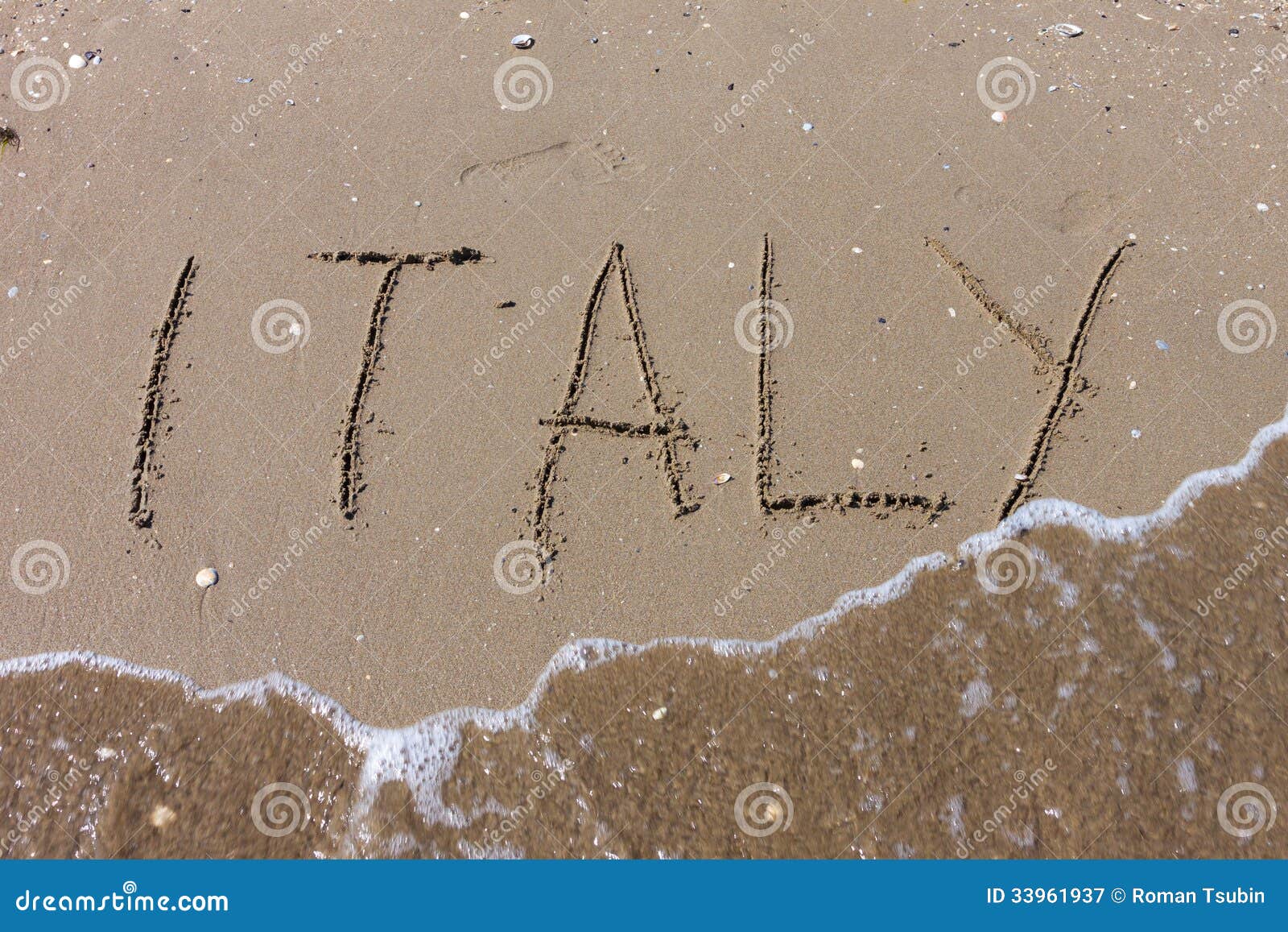 L'Italia Scritta Sulla Spiaggia Immagine Stock - Immagine di scena ...