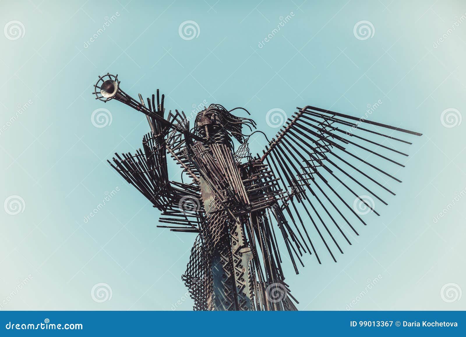 L'UCRAINA, CHORNOBYL - 19 AGOSTO 2017: Monumento Del Terzo Angelo in ...