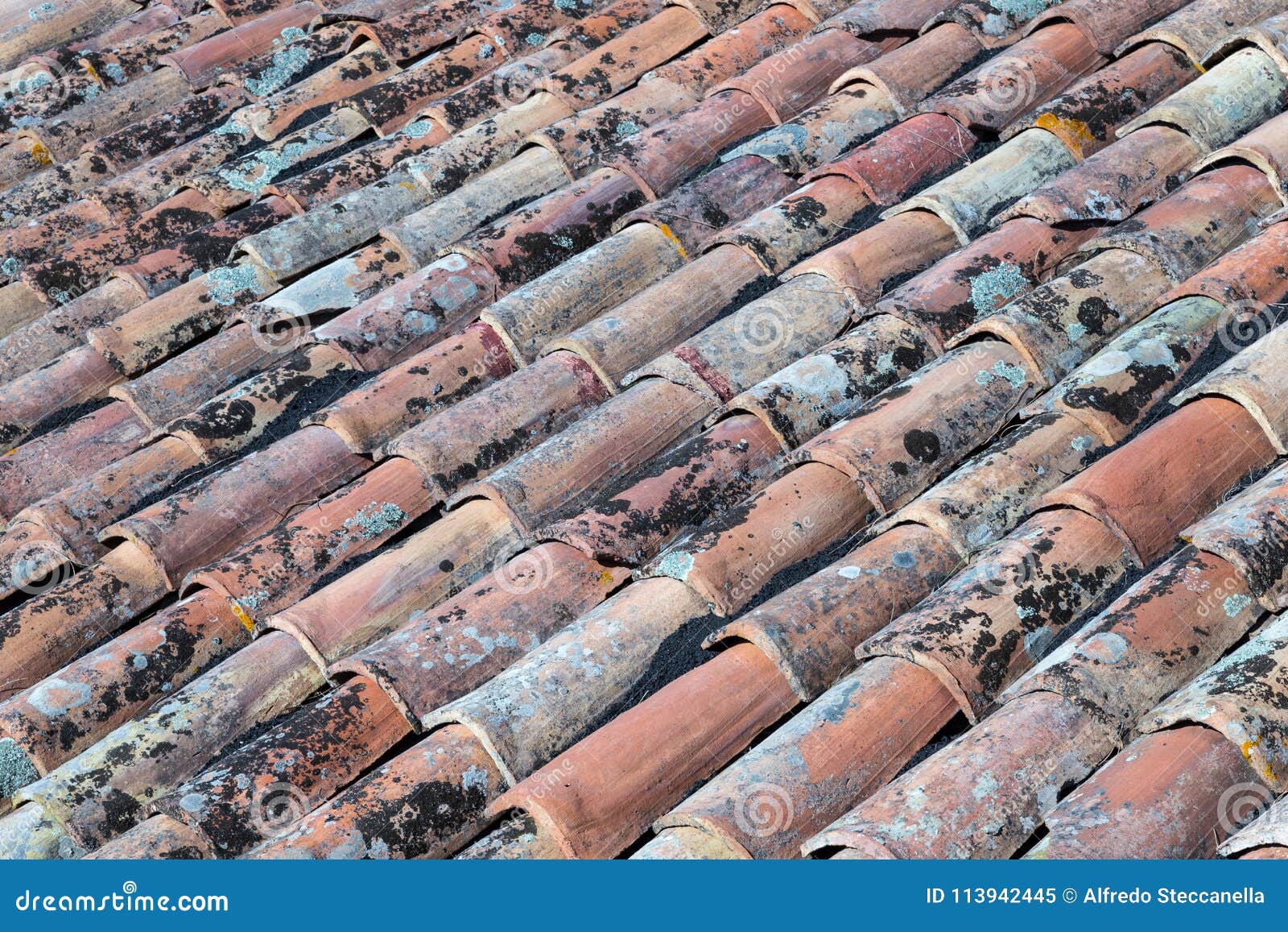 La azotea antigua imagen de archivo. Imagen de tejado - 113942445