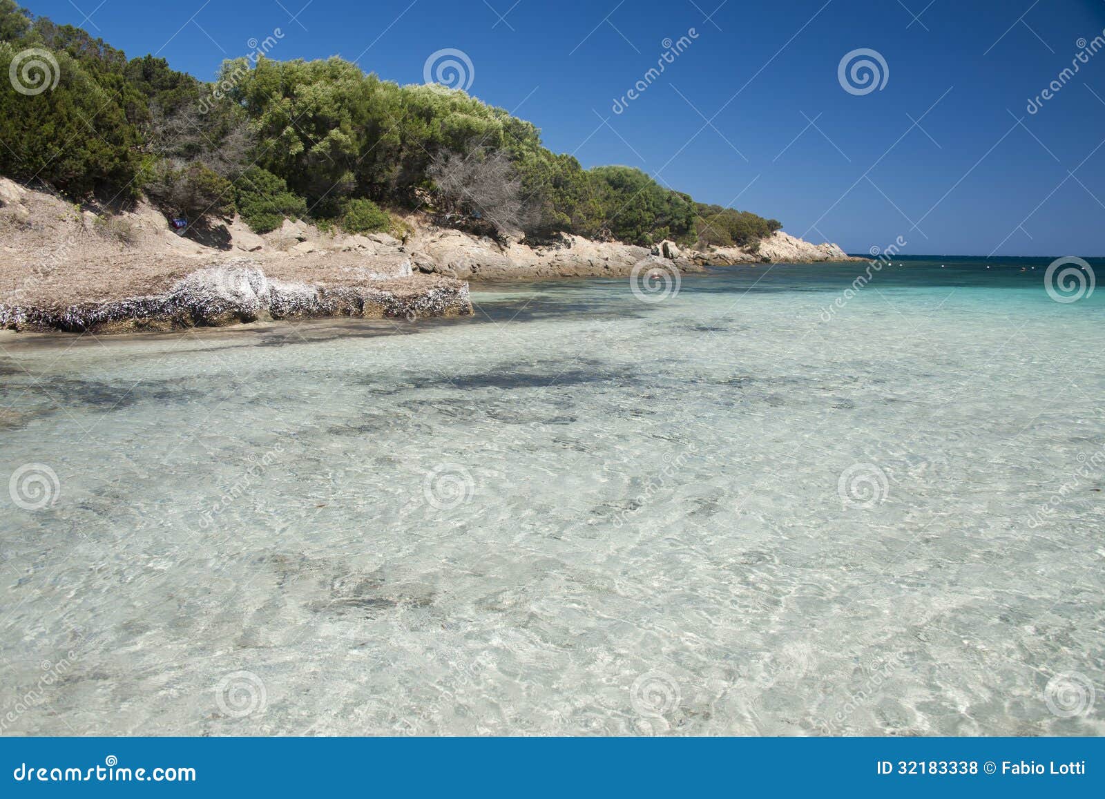La Baie De Cala Granu En Sardaigne Photo stock - Image du péninsule ...