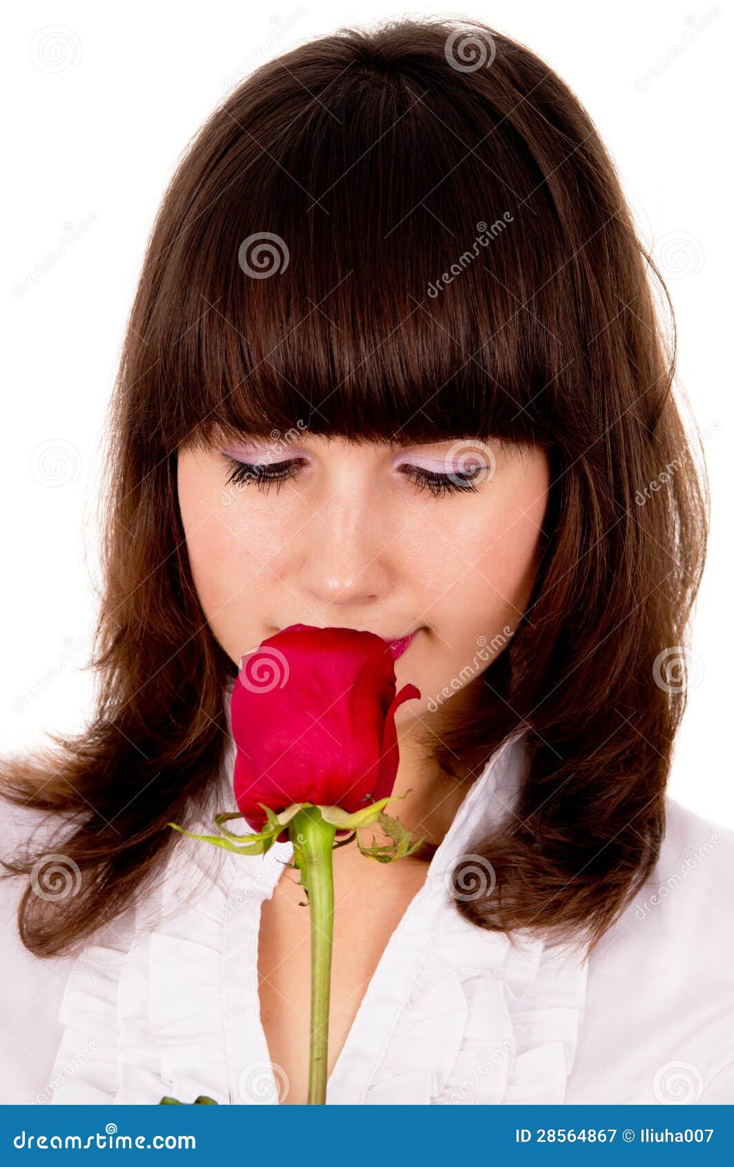 La Bella Ragazza Tiene Una Rosa Immagine Stock - Immagine di brunetta ...