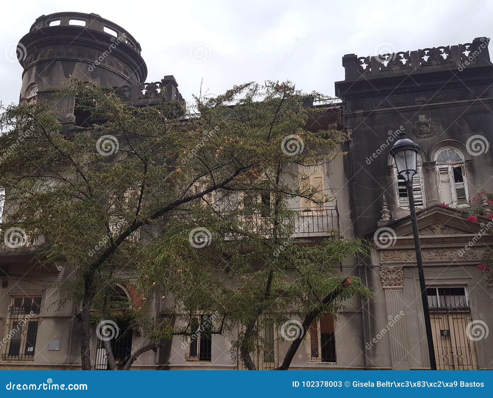 La casa del fantasma imagen de archivo. Imagen de casa - 102378003