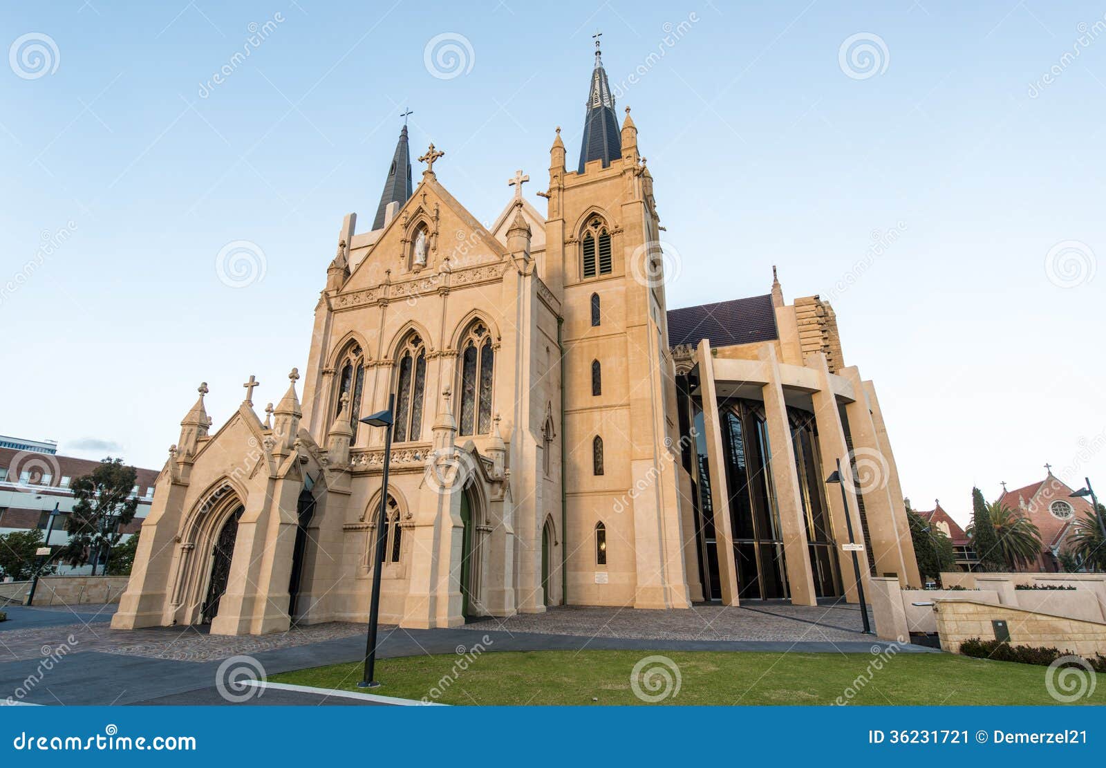 La Catedral De St Mary, Perth Imagen de archivo - Imagen de ...