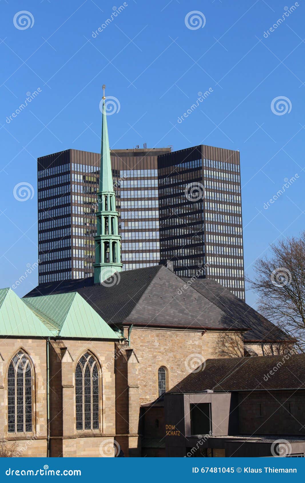 La Catedral En Essen (Alemania) Imagen de archivo - Imagen de grande ...
